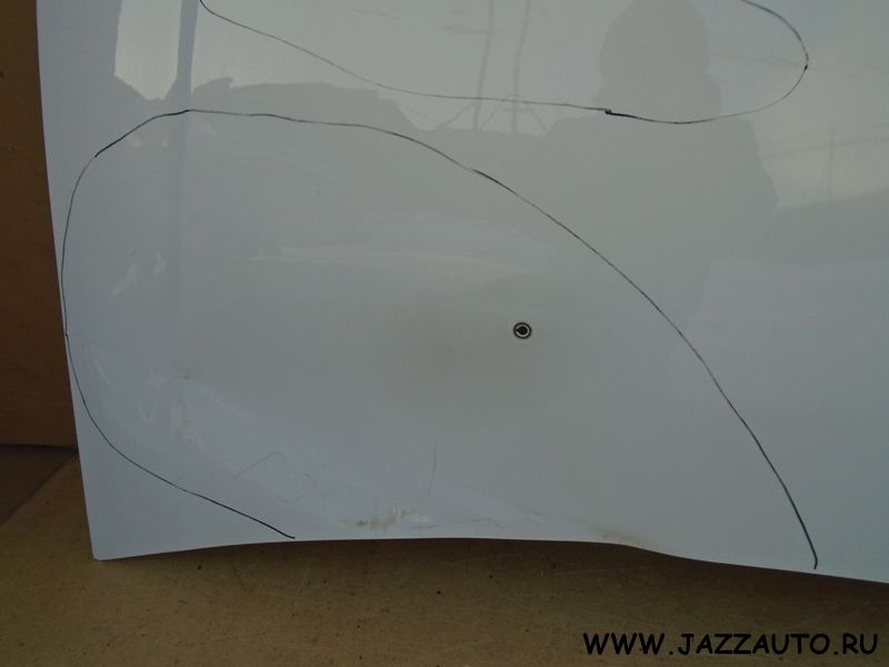 Капот: Капот б/у Renault Duster (651000987R / 65 10 009 87R)